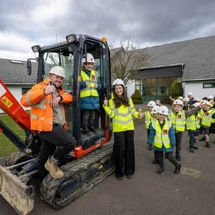 Learn Academies Trust - Meadowdale children delighted by digger visit ...